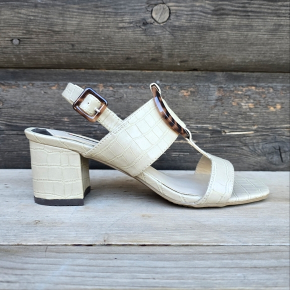Rialto | Shoes | Rialto New Saomi Taupe Vegan Leather Chunky Block Heel ...